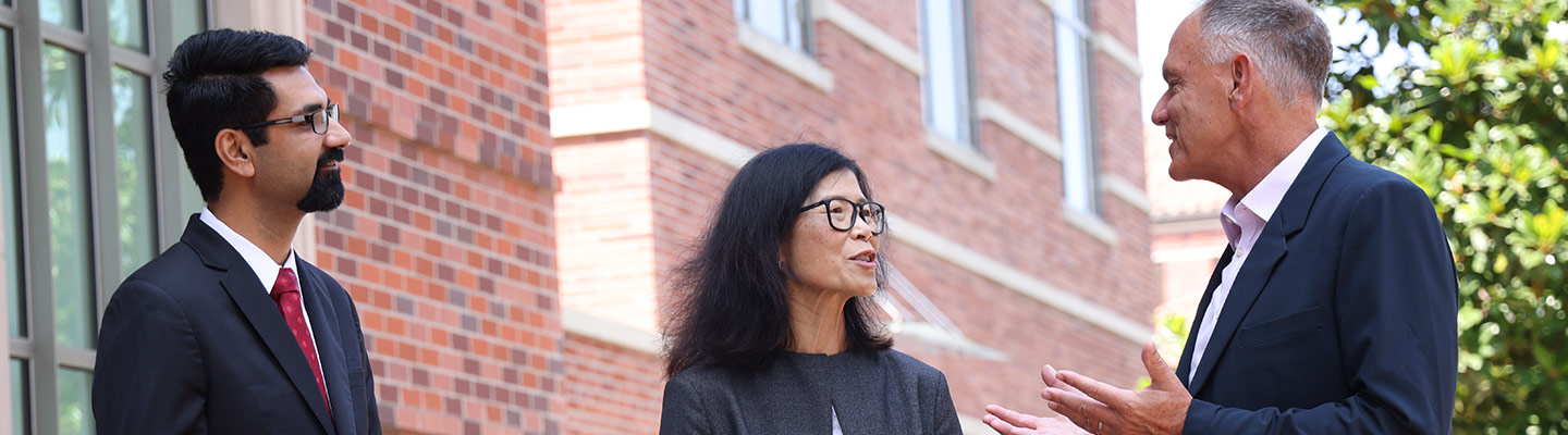 Dean's Cabinet - USC Marshall