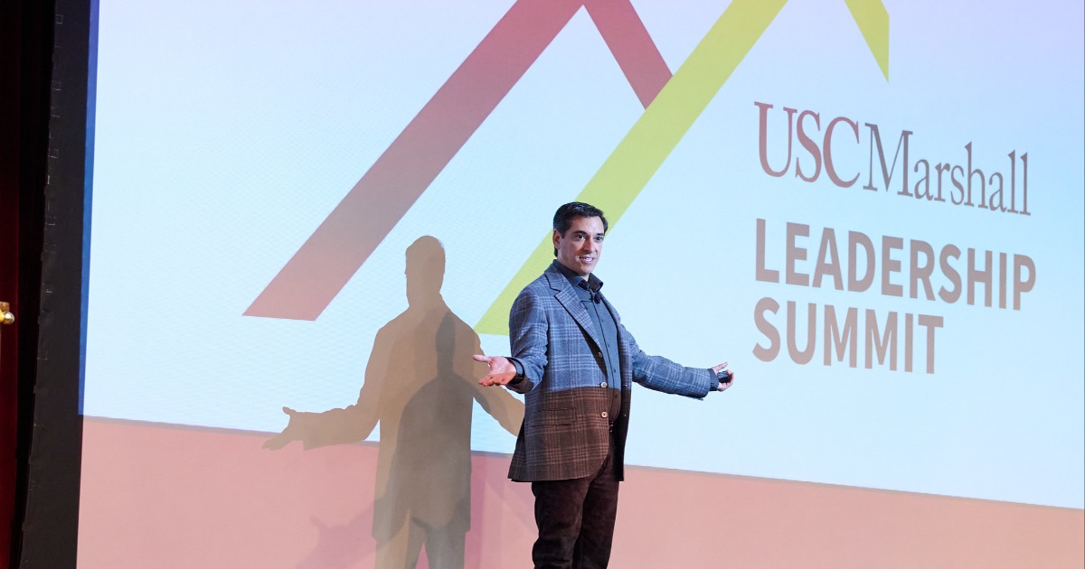 Marshall Alumni Reconnect at Leadership Summit - USC Marshall