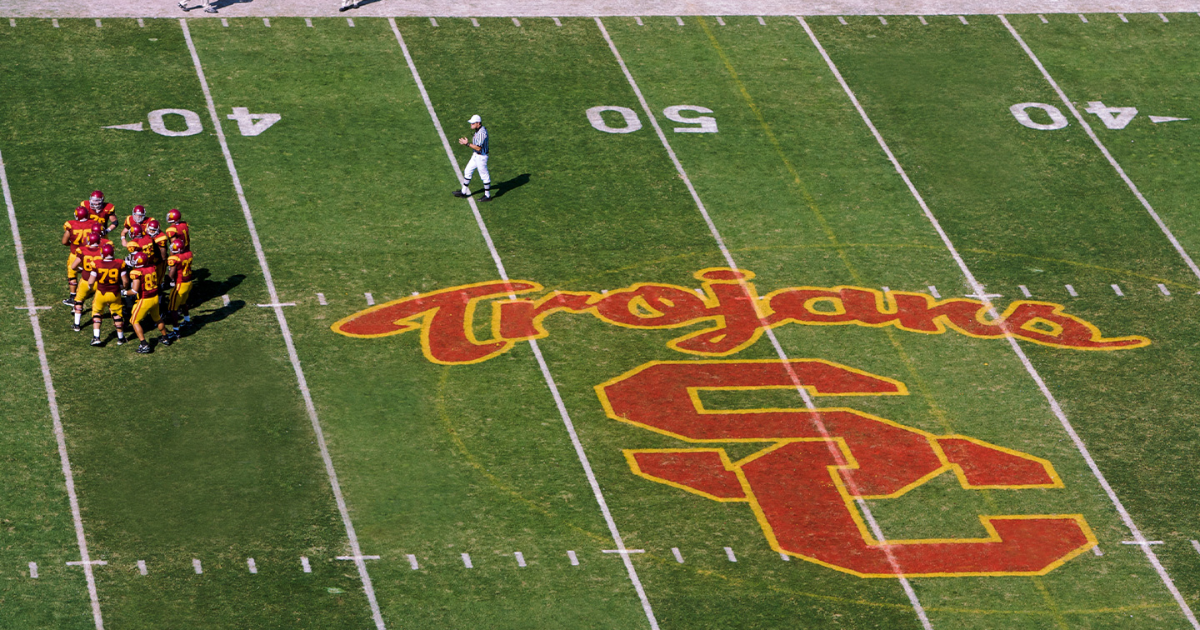 USC Football Coach and Leventhal Professor Form Unlikely Bond To Start ...