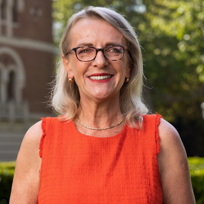 Faculty + Research - USC Marshall
